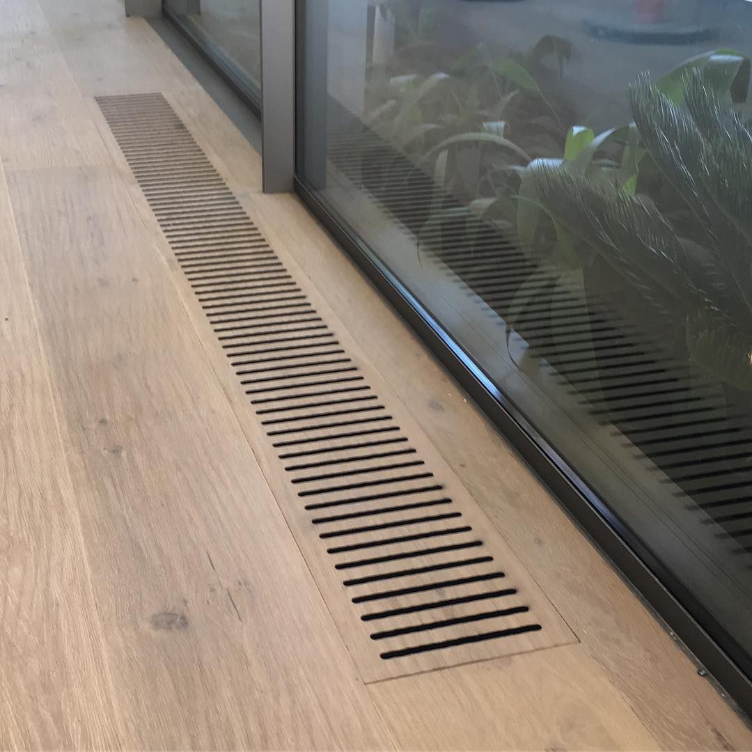 Heat pump cooling with hydronic underfloor systems and convectors